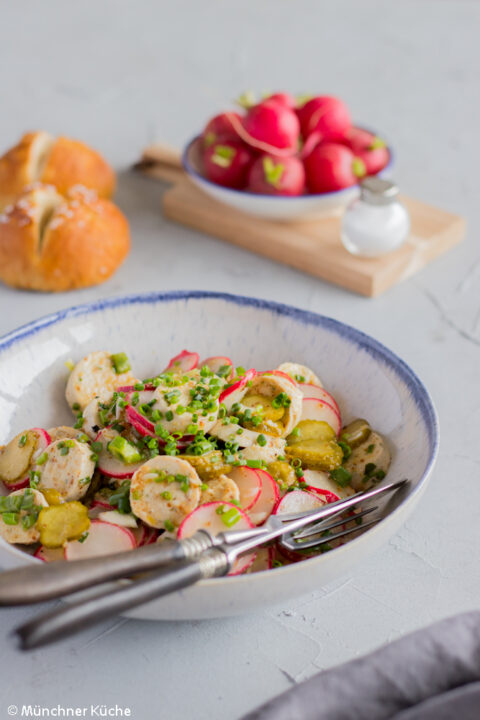 Köstliches Rezept für Weißwurstsalat mit Radieschen - münchner-küche